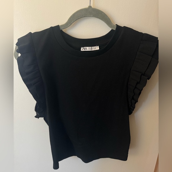 Zara | Tops | Nwot Zara Black Crop Top With Ruffle Sleeves | Poshmark
